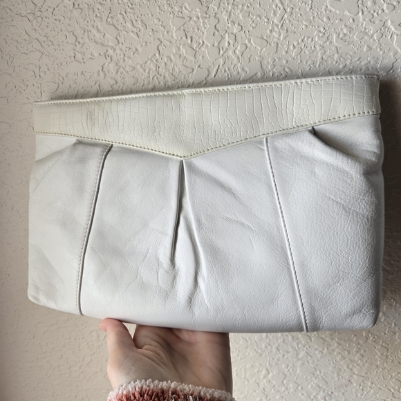 Mervyn's | Bags | Chic White Leather Vintage Clutch | Poshmark